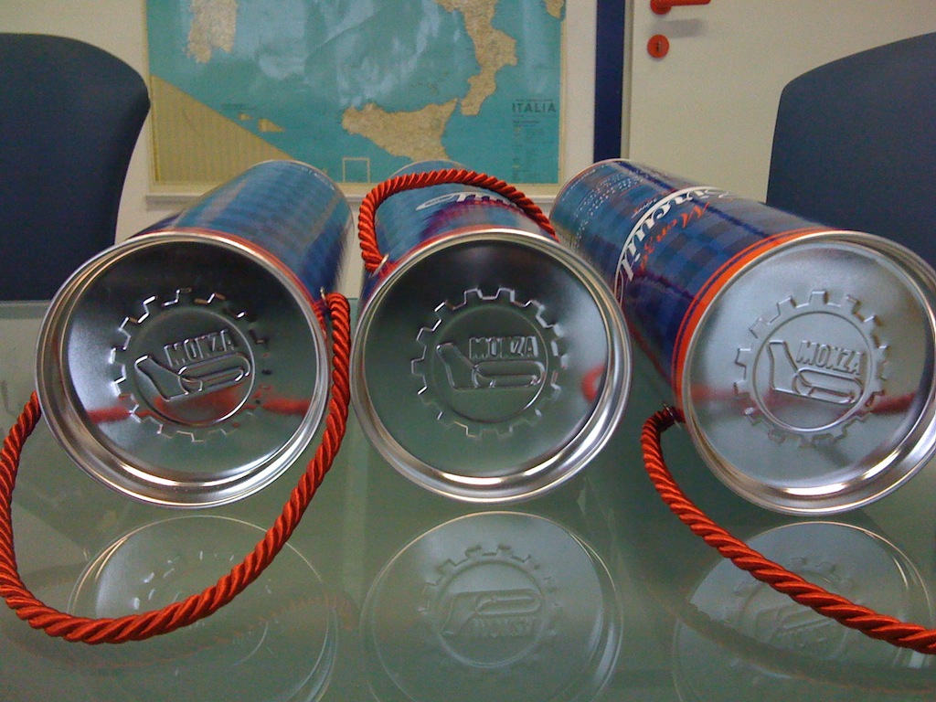 Metal caps for cardboard tubes, silver or golden, cylindrical - La ...